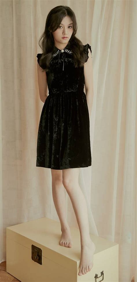 Jessie Li Feet 42 Photos