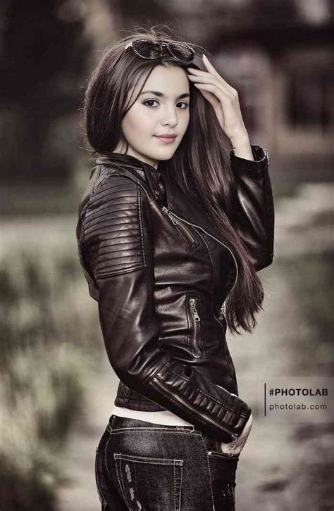 ببخشید ۲ جمله ادبی و ۲جمله زبانی میگید از کتاب و گوگل هم نباشه معرکه و