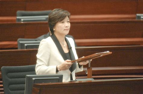 梁美芬促修例令参选人对一国两制及港独底线更清晰 星岛日报