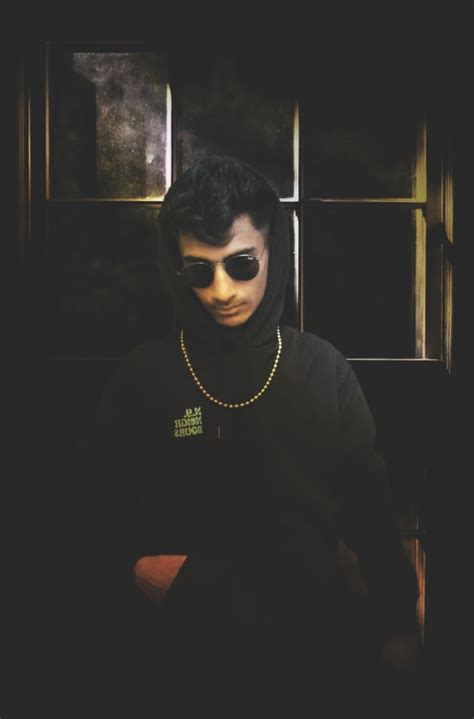 Nadeem Shaikh Chain Necklace Fashion Chain