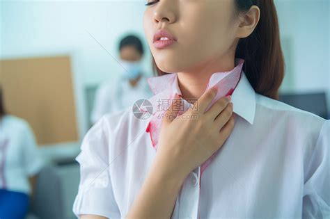 呼吸难受的患者高清图片下载 正版图片600586559 摄图网