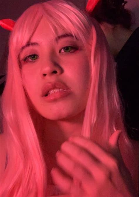 Zero Two Cosplay Odorithekamenrider Scrolller