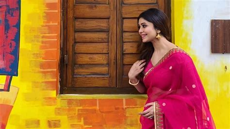 Saraswati Pujo Special Look এই সরস্বতী পুজোয় ক্রাশের নজর কাড়তে চান