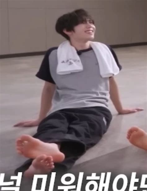 Han Yu Jins Feet