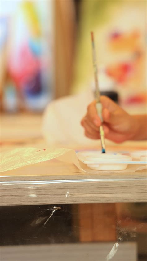 Rana Itani Resin Art 🇱🇧 ‎فن مع رنا آرتس بيجمعنا على الإبداع والتعلم 🌟 سواء كنت صغير أو كبير