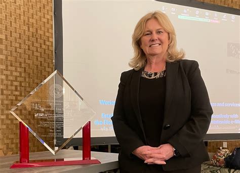 Fctc Honors Chief Judge Munyons Leadership Court News Florida