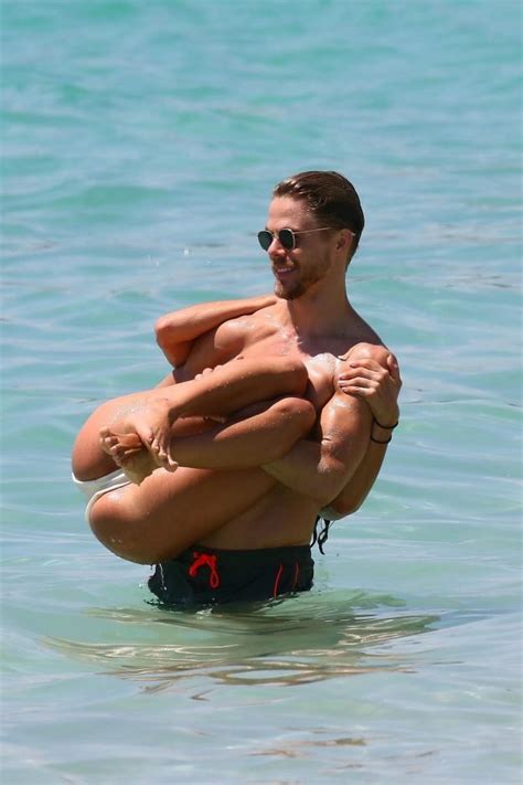 Hayley Erbert Sexy 18 Photos Thefappening