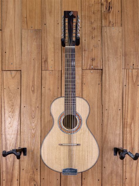 Octavina Gmelina Top And Acacia Back And Sides Ferangeli Guitar Handcrafter