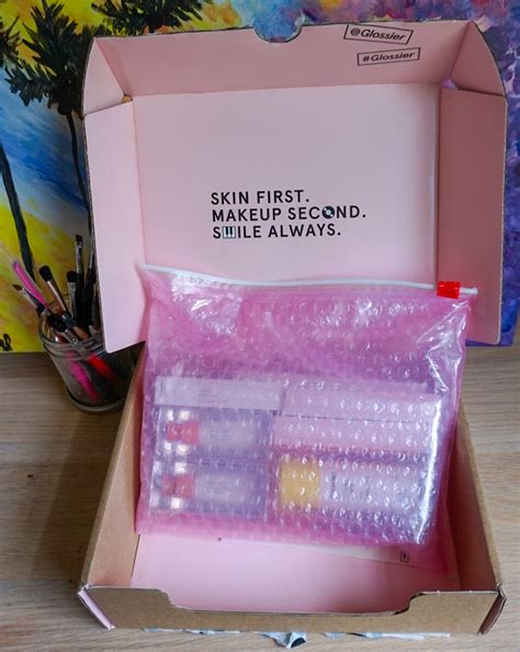 What To Expect When You Order From Glossier The Newbury Girl