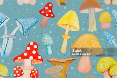 파란색 배경에 다양한 수채화 버섯이 있는 매끄러운 패턴입니다 0명에 대한 스톡 벡터 아트 및 기타 이미지 0명 가을 계절 Istock