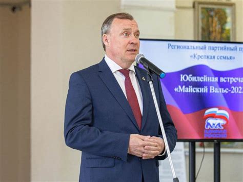 Екатеринбургским бюджетникам поднимут зарплаты на 109 Деловой