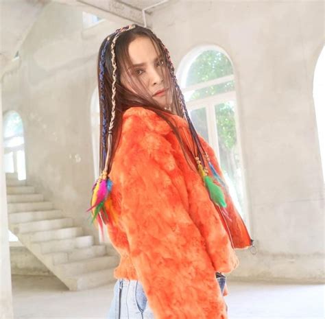 សម្រស់វ៉ាក្មេងៗដាច់ ពេជ្រ សោភា កាលពី១៥ឆ្នាំមុន និងបច្ចុប្បន្ន នៅតែស្អាតមិនចាស់សោះ Khmerload