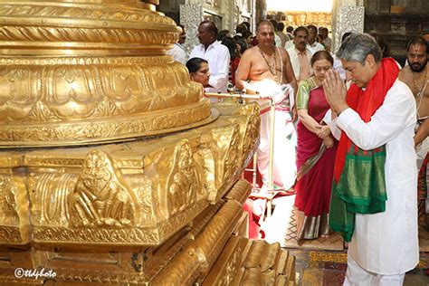 Ap High Court Cj Offers Prayers శ్రీవారి సేవలో రాష్ట్ర హైకోర్టు ప్ర