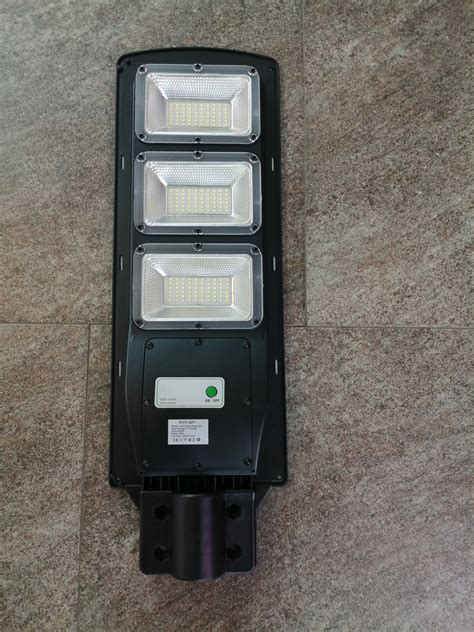 Прожектор на Солнечной Батарее 60w — Купить Недорого на Bigl Ua 1027334337