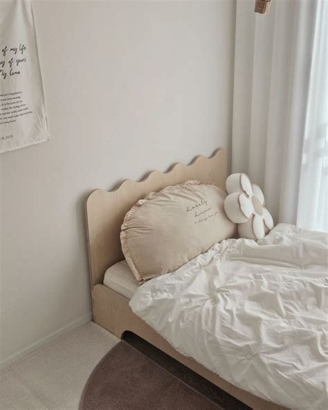 𝑠𝑜𝑙𝑙𝑢𝑛𝑎 ☘ 우드인테리어Ⅰ아이와사는집 제품제공 공간의 분위기를 정말 많이 바꿔주는 패브릭 그중에서도 러그에서 오는 감성과 분위기를 좋아하는데 클래식한 아가일