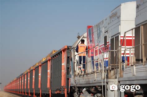 Монголын анхны хүнд даацын нэгдүгээр зэрэглэлийн төмөр замаар тээвэр хийж эхэллээ