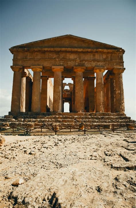 Scala Dei Turchi Guide To Visiting Sicily S Iconic White Cliff Formation Bellas Bold Adventures