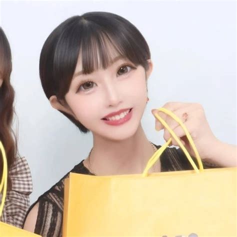 えり eri riririkani02 Threads Say more