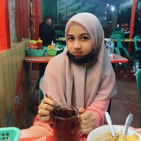 Beautiful Hijab Anime Tube Hijabi