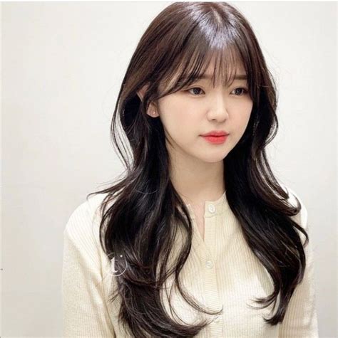 Pin By Miah On Hair Goals Medium Hair Styles Hair Inspiration Long Long Hair Styles