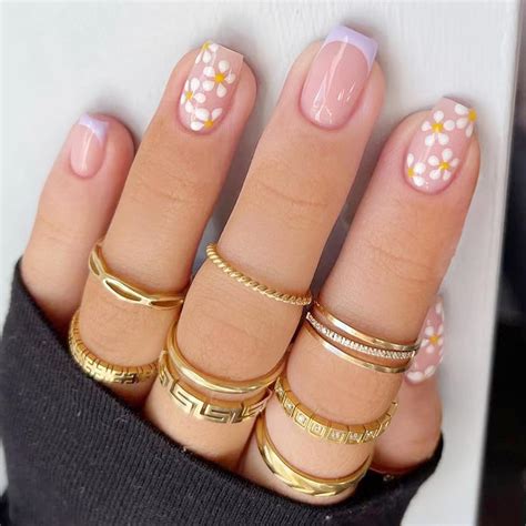Niceneeded Fleurs Appuyez Sur Les Ongles Courts Nude Purple French