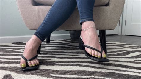 Thong Heels Dangling Shoeplay Mimi Footnip Clips4sale