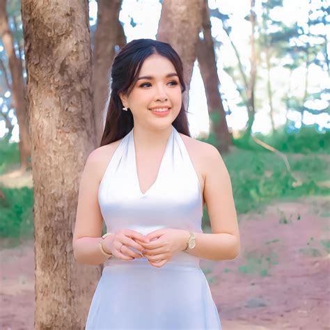 เจนนี่ ได้หมดถ้าสดชื่น ยิว ลงรูปผลัดกันหอมแก้ม ฉลองครบรอบ 3 เดือน