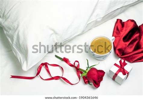 5 Sex  图片、库存照片和矢量图 Shutterstock