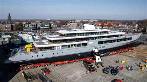 Viva The 250 Million Superyacht Of Ufc Owner Frank Fertitta Iii