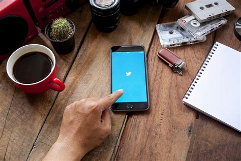 Twitter Rolls Out Snapchat Like Camera Feature Experimental App Science And Tech The Jakarta Post
