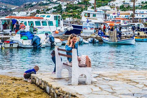 그리스 키클라데스 섬의 미코노스 섬의 미코노스 트포트의 유명한 그림 같은 리틀 베니스 만의 전경 0명에 대한 스톡 사진 및 기타 이미지 Istock