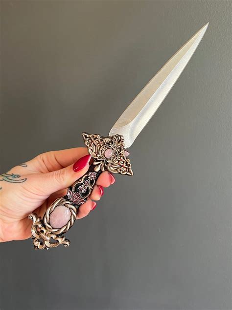 Handcrafted Elegant Fantasy Daggers Knives Artofit