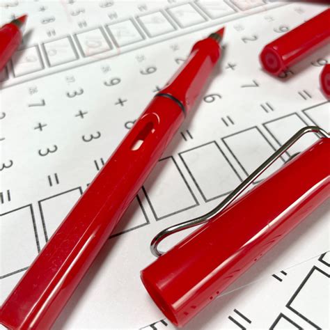 4개세트 닳지않은 연필 깍지않는 샤프 학생 공시생 수험생 채점펜 빨간팬 무제한 무한펜 친구 선물 채점색연필 반영구 필수템 채점용 체점 빨간팬 에이블리