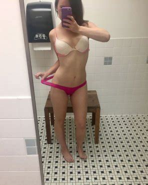 PictureAlmost Matching Porn Pic