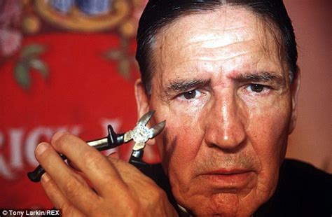 Mad Frankie Fraser Dead Aged 90 Daily Mail Online