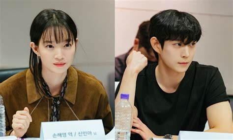 [정보 소식] 손해보기 싫어서 신민아♥김영대 결혼…손익 제로 로맨스 대본리딩 현장 공개 인스티즈 Instiz 드영배 카테고리