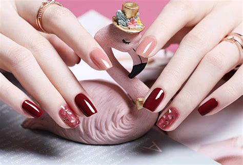 ทาเล็บเจลสีแดงเฉดไหนทาแล้วดูแพงมาส่องกัน