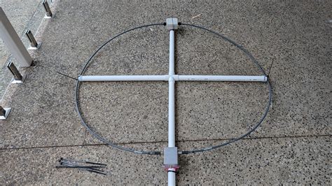 Moebius Magnetic Loop Antenna