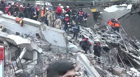 Турк Сирийн бүс нутагт болсон газар хөдлөлтийн улмаас амиа алдсан хүний тоо 8 мянгад ойртжээ