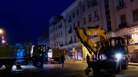 სადგურის მოედნის მიმდებარედ ჩამონგრეული კორპუსიდან 100 ზე მეტი ადამიანია გაყვანილი