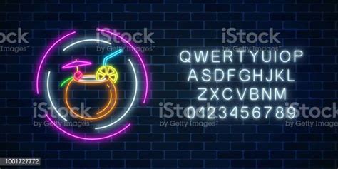 알파벳 템플릿으로 칵테일 바의 발광 네온 간판 빛나는 가스 알코올 코코넛에서 쉐이크와 함께 광고 네온에 대한 스톡 벡터 아트 및 기타 이미지 Istock