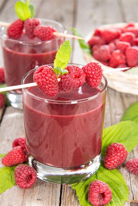 Premium Photo Raspberry Juice
