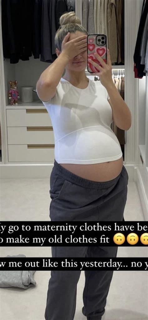 Pregnant Molly Mae R Pregcelebs