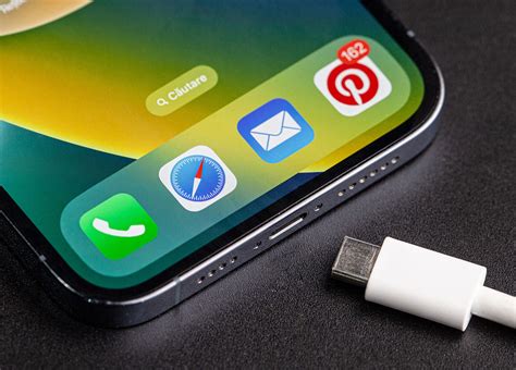 Heres Why Tech Pros Say Youre Charging Your IPhone All WrongAnd How To Fix It SHEfinds
