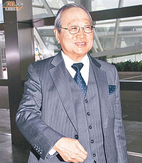 王祖藍編審新劇遭投訴 東方日報