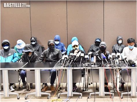 12港人家屬要求當局直播庭審 促港府派員旁聽案件 政事