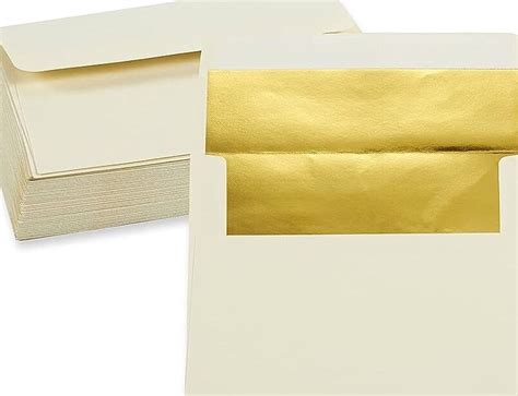 7 pasos para redactar una invitación formal a autoridades