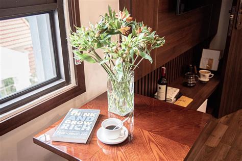 월세 임대 기본 옵션 침실 화장실 부엌 와이파이 Tv 침대 시트 이불 옷장 에어컨 냉장고 전자랜지 전거랜지