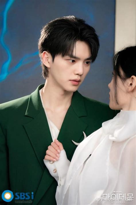 《与恶魔有约》角色＆四大看点介绍，宋江金裕贞假结婚！ 知乎