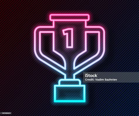 검은 배경에 고립 된 골프 아이콘과 빛나는 네온 라인 상 컵 우승자 트로피 기호 챔피언십 또는 경쟁 트로피 스포츠 성취 기호 벡터 1위에 대한 스톡 벡터 아트 및 기타